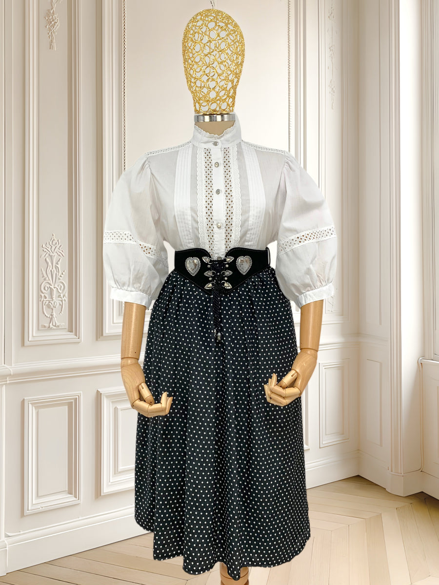 Fustă vintage cu buline potrivită pentru S/M – vintagecollection.ro